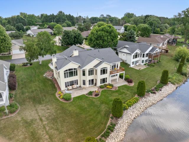 1505 Blue Heron Dr