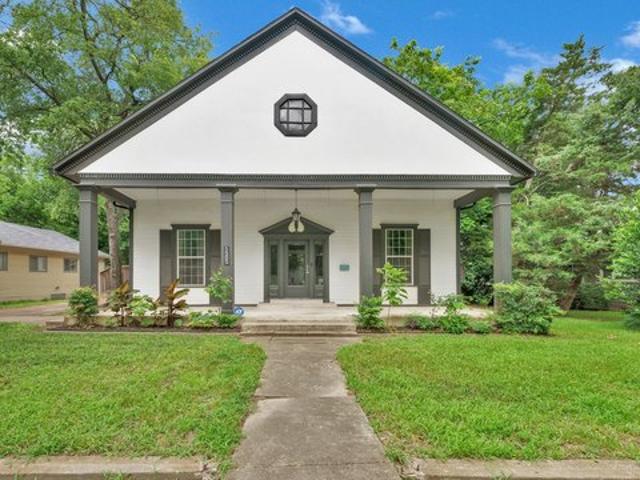 1505 Bois D Arc St, Commerce, TX 75428