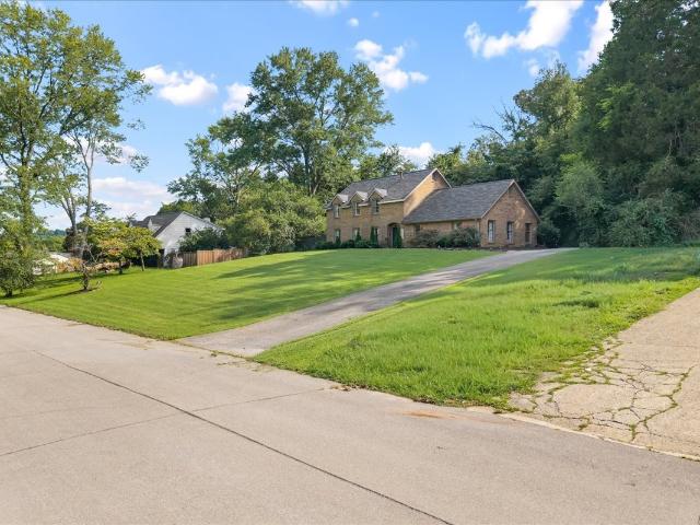 1505 Brentwood Dr