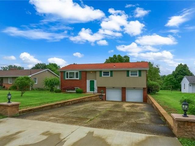 1505 Drespling Ln, New Castle, PA 16101