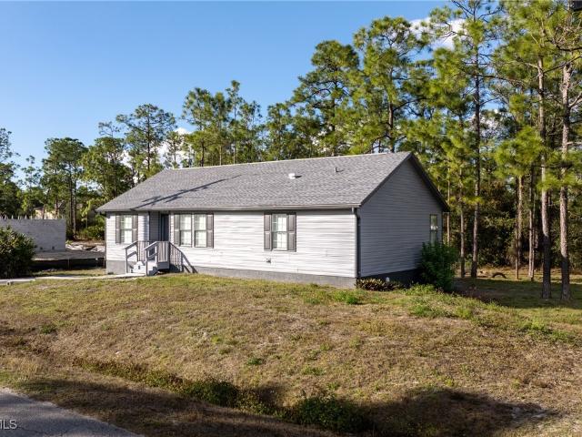 1505 E 15th St, Lehigh Acres, FL 33972 | MLS #2026001