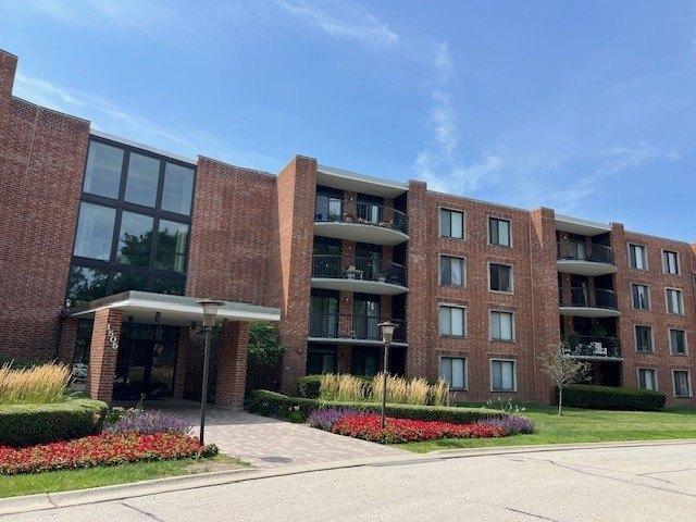 1505 E Central Rd Unit 303A, Arlington Heights, IL 60005