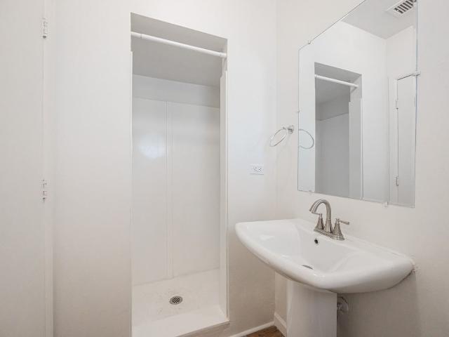 1505 E Harvard St Studio Apartment for Rent at 1505 E Harvard St, Phoenix, AZ 85006 Coronado