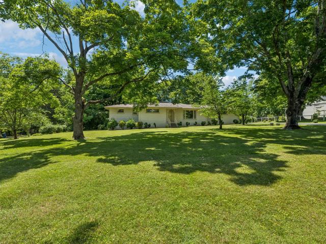 1505 Hillsboro Rd