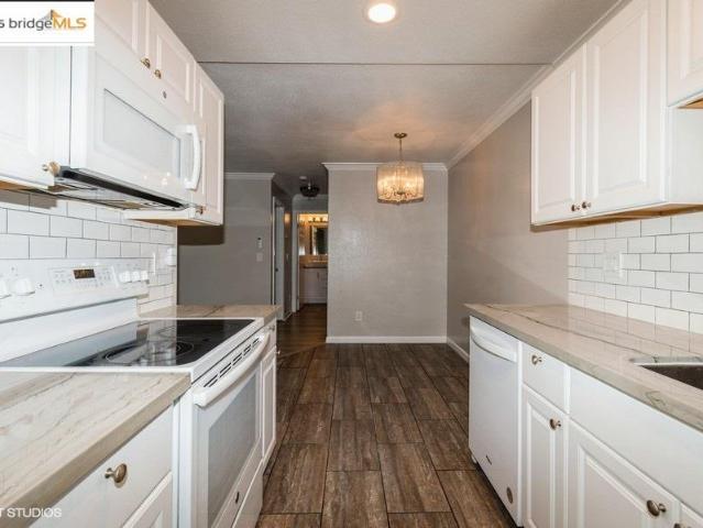 1505 Kirker Pass Rd, Unit 170, Concord, CA 94521 | MLS #41108