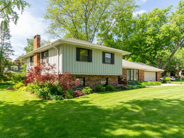 1505 Lakewood Drive