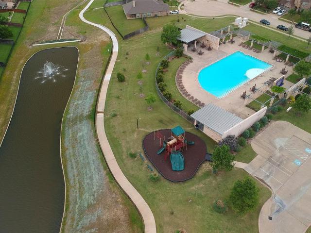 1505 Lone Pine Drive