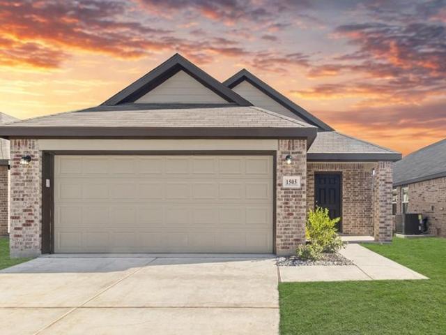 1505 Romans Rd, Ennis, TX 75119