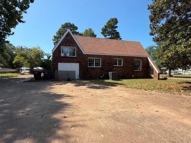 1505 S Park 1/2 Drive