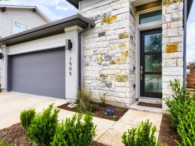 1505 Seeger Dr