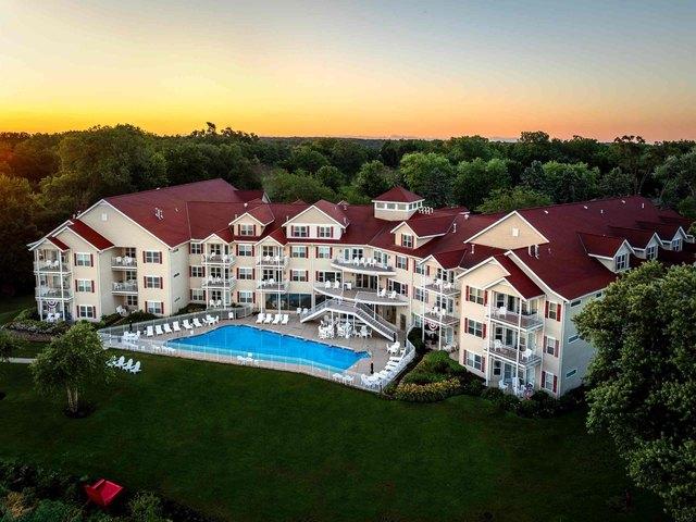 1505 South Shore Dr Unit 207, Delavan, WI 53115