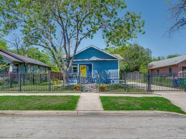 1505 W Craig Pl, San Antonio, TX 78201