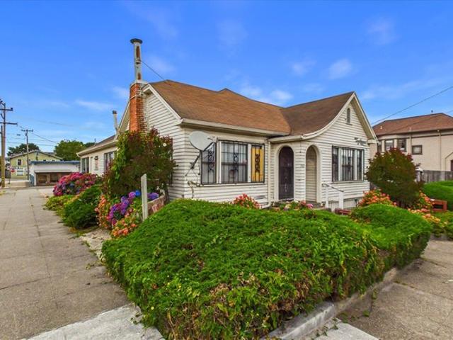 1505 6th St, Eureka, CA 95501