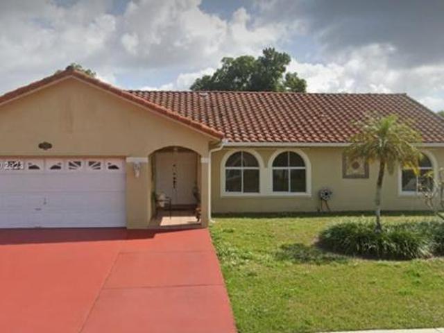 15063 148th Ct SW, Miami, FL 33196