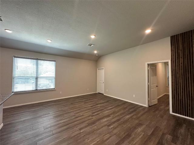 15063 Arrowhead Loop E, Willis, TX 77378 | MLS #20626 | Compass