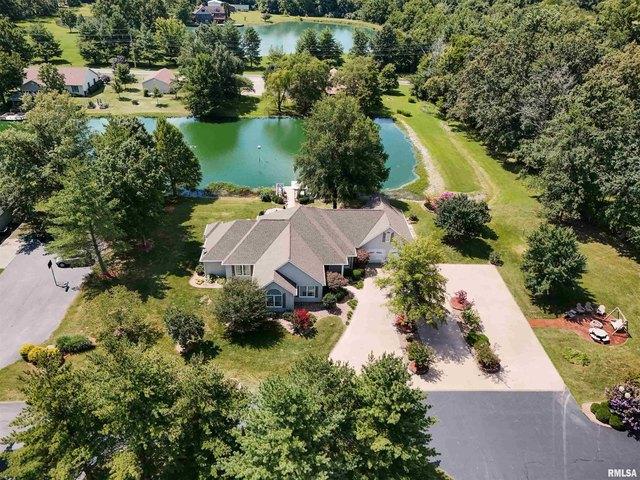 15063 Baker Dr, Marion, IL 62959