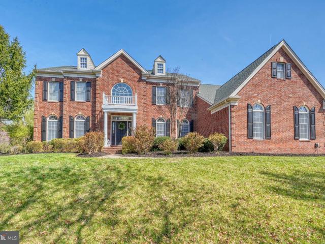 15060 Sawgrass Pl, Haymarket, VA 20169 | MLS #VAPW2116 | Compass