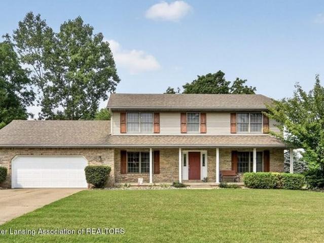 15062 Duxbury Ln, Lansing, MI 48906