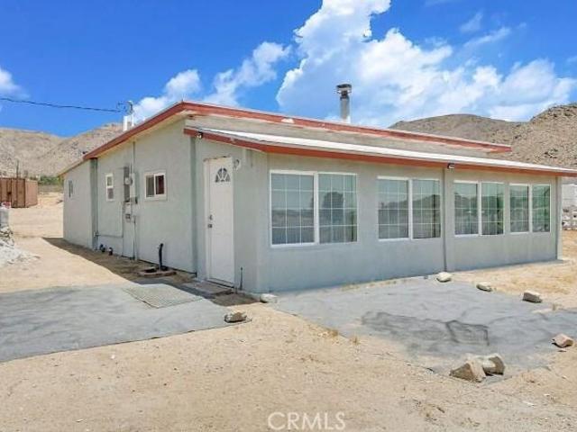 15069 Burns Dr, Apple Valley, CA 92307
