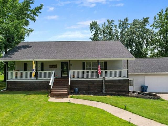 15069 Remington Rd, Marion, IL 62959