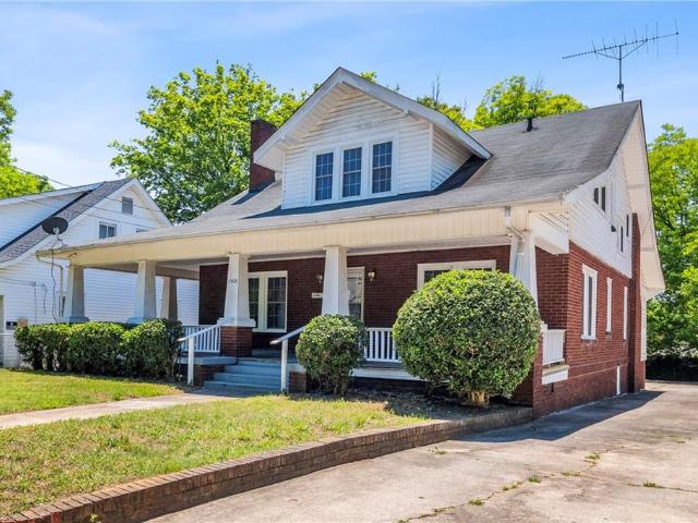 1506 Martin Luther King Jr Drive