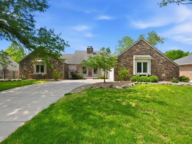 1506 N Caddy Ct, Wichita, KS 67212