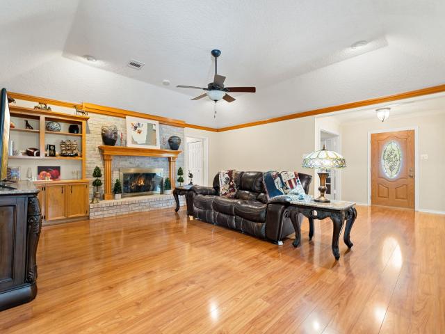 1506 Oak Hollow Drive