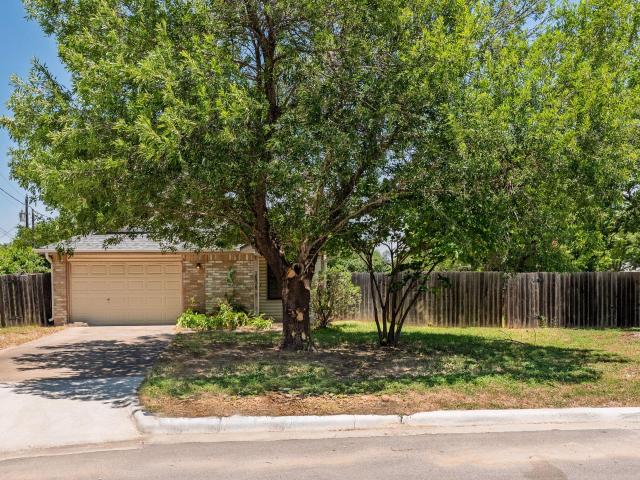 1506 Ashwood Ct