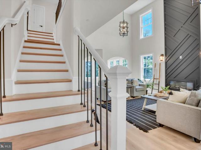 1506 Bayview Drive
