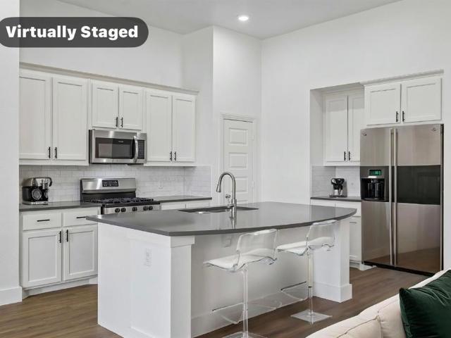 1506 Calcot Lane