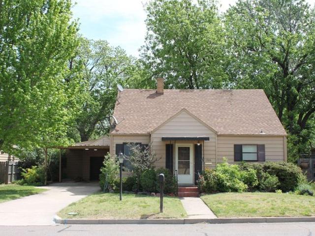 1506 Circle Dr, Woodward, OK 73801