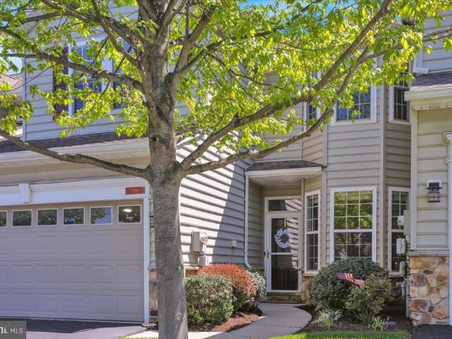 1506 Lexington Way