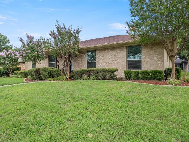 1506 Lexington Drive
