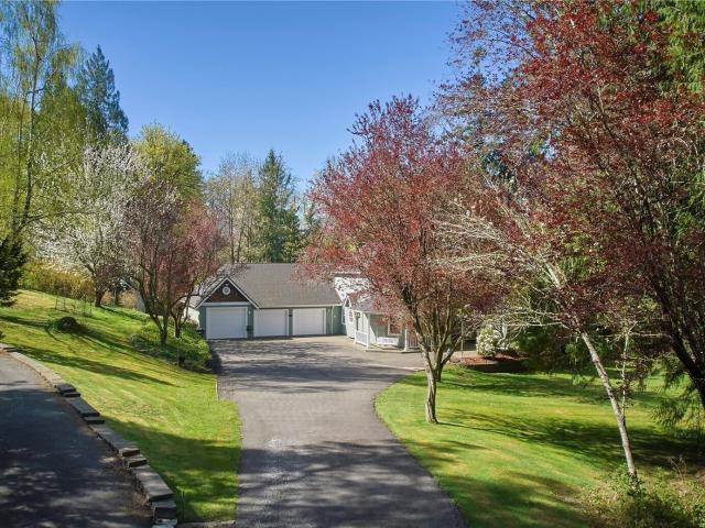 1506 Lidstrom Place E