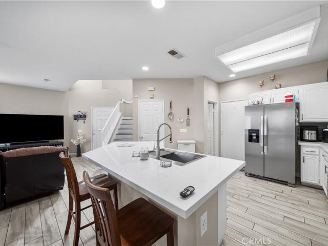 1506 Los Santos Court