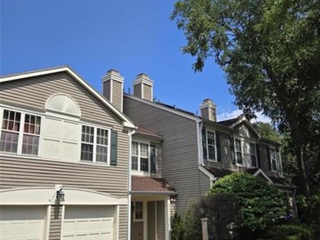 1506 Pondcrest Ln, White Plains, NY 10607
