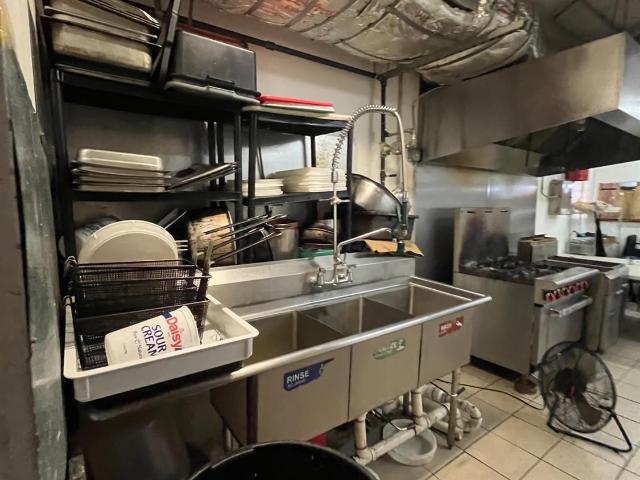1506 Roosevelt Avenue 1506