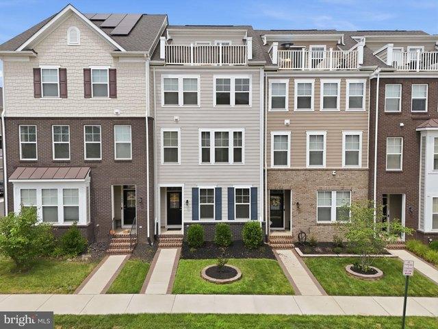 1506 Sandpiper Bay Loop, Dumfries, VA 22026