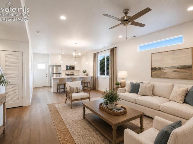 1506 Tyram Grove # 101