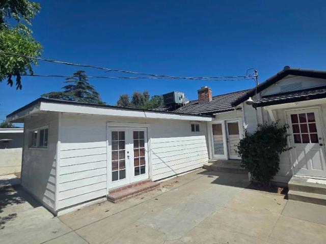 1506 W 5th Street