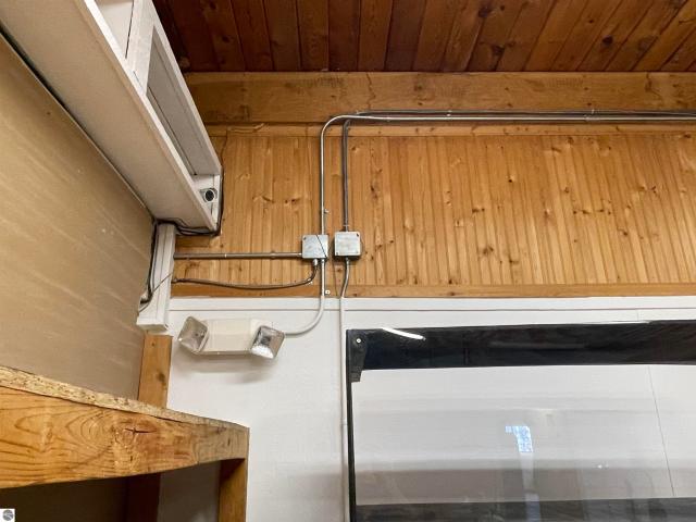 1506 W High