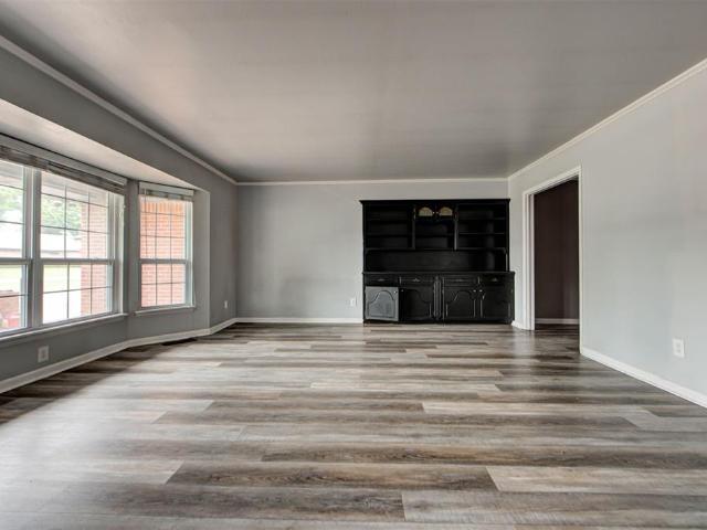 1506 W Walnut Street