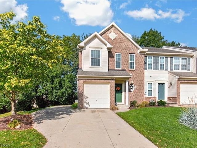 1506 Wellingshire Cir, Cuyahoga Falls, OH 44221