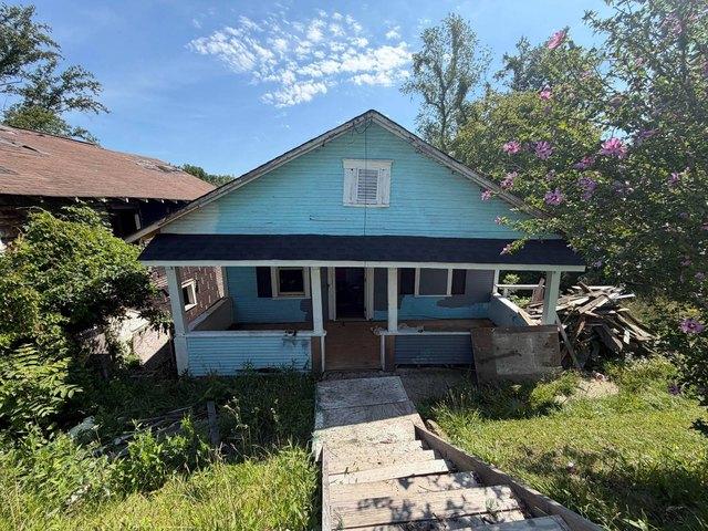 1506 Woodland Dr, Charleston, WV 25302