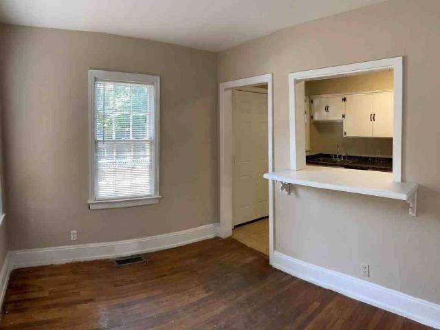 1506 4th Avenue 4 Bedroom Apartment for Rent at 1506 4th Ave, Tuscaloosa, AL 35401