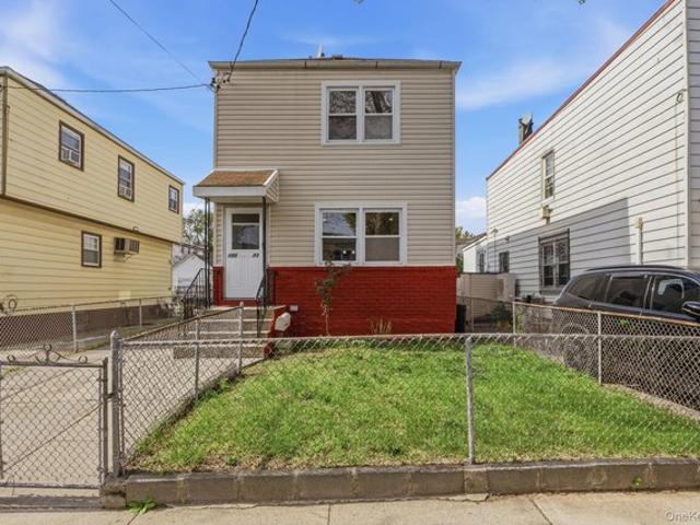15073 Foch Blvd, Jamaica, NY 11434