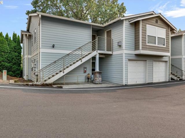 15074 NW Central Dr Apt 301, Portland, OR 97229