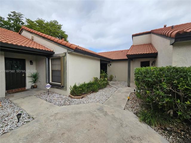 15075 SW 49th Ln, Unit F108, Miami, FL 33185 | MLS #A11997 | Compass