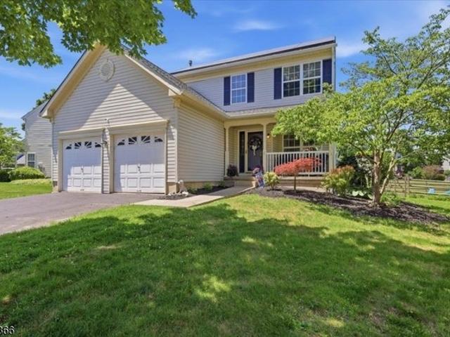 1507 Megan Cir, Greenwich Township, NJ 08886