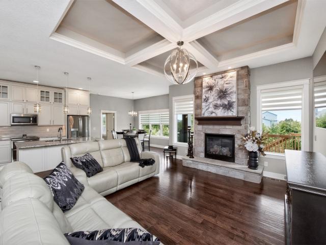1507 NW Seasons Drive